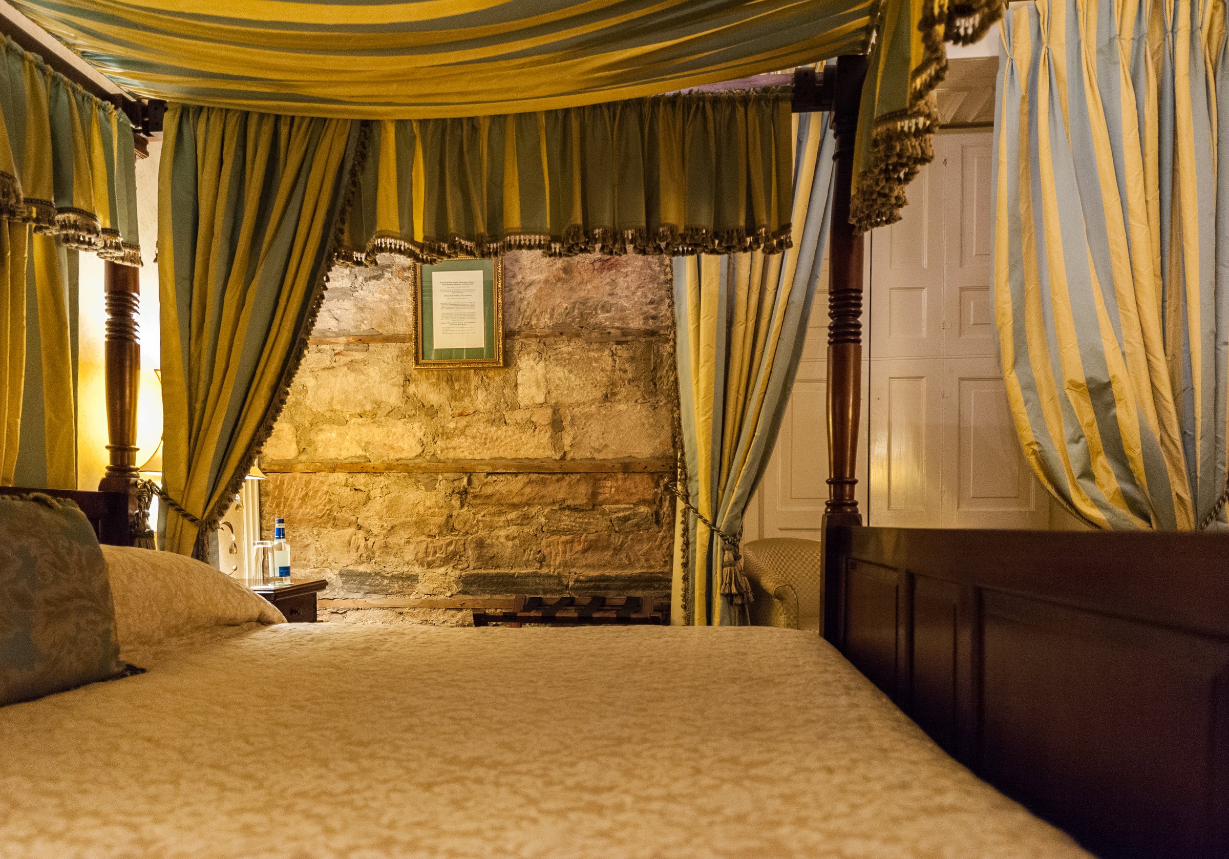 the day we woke up in a castle | For Instants